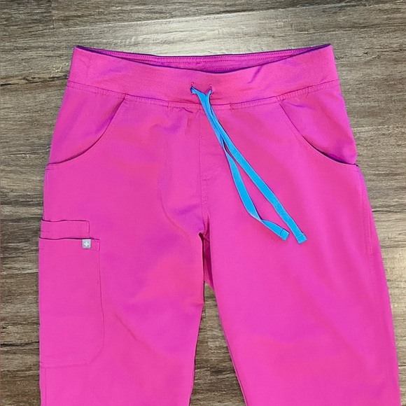 Figs | Pants & Jumpsuits | Figs Limited Edition Kade Cargo Scrub Pants ...